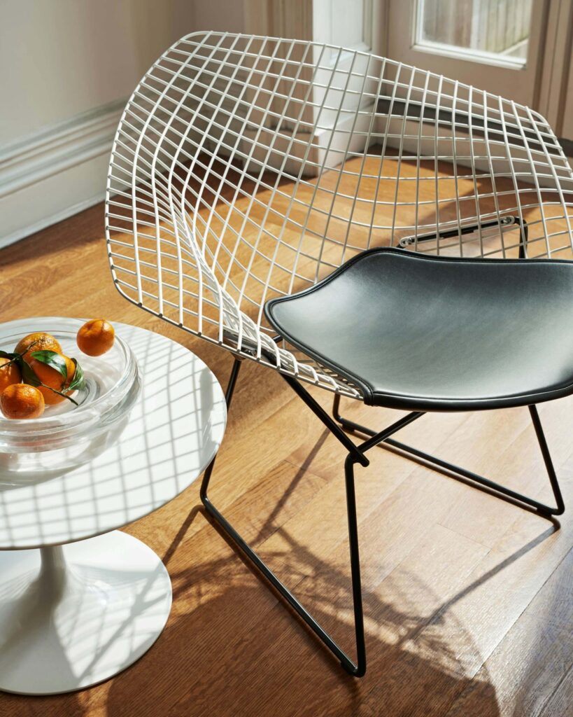 Original Bertoia Diamond® Side Chair by Knoll | WorkArena