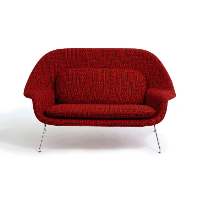 Authentic Womb Settee® Lounge Sofa | WorkArena
